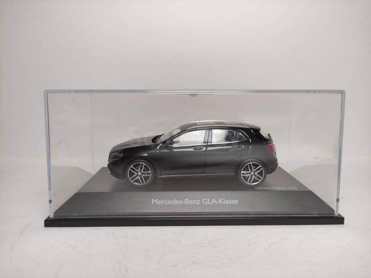 Mercedes Benz GLA Klasse | Аукцион масштабных и сборных моделей