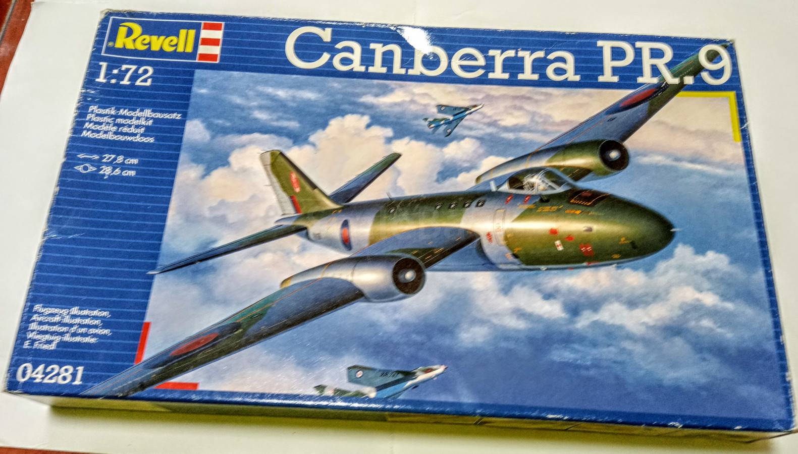 Canberra PR9 Revell 1/72 | Аукцион масштабных и сборных моделей