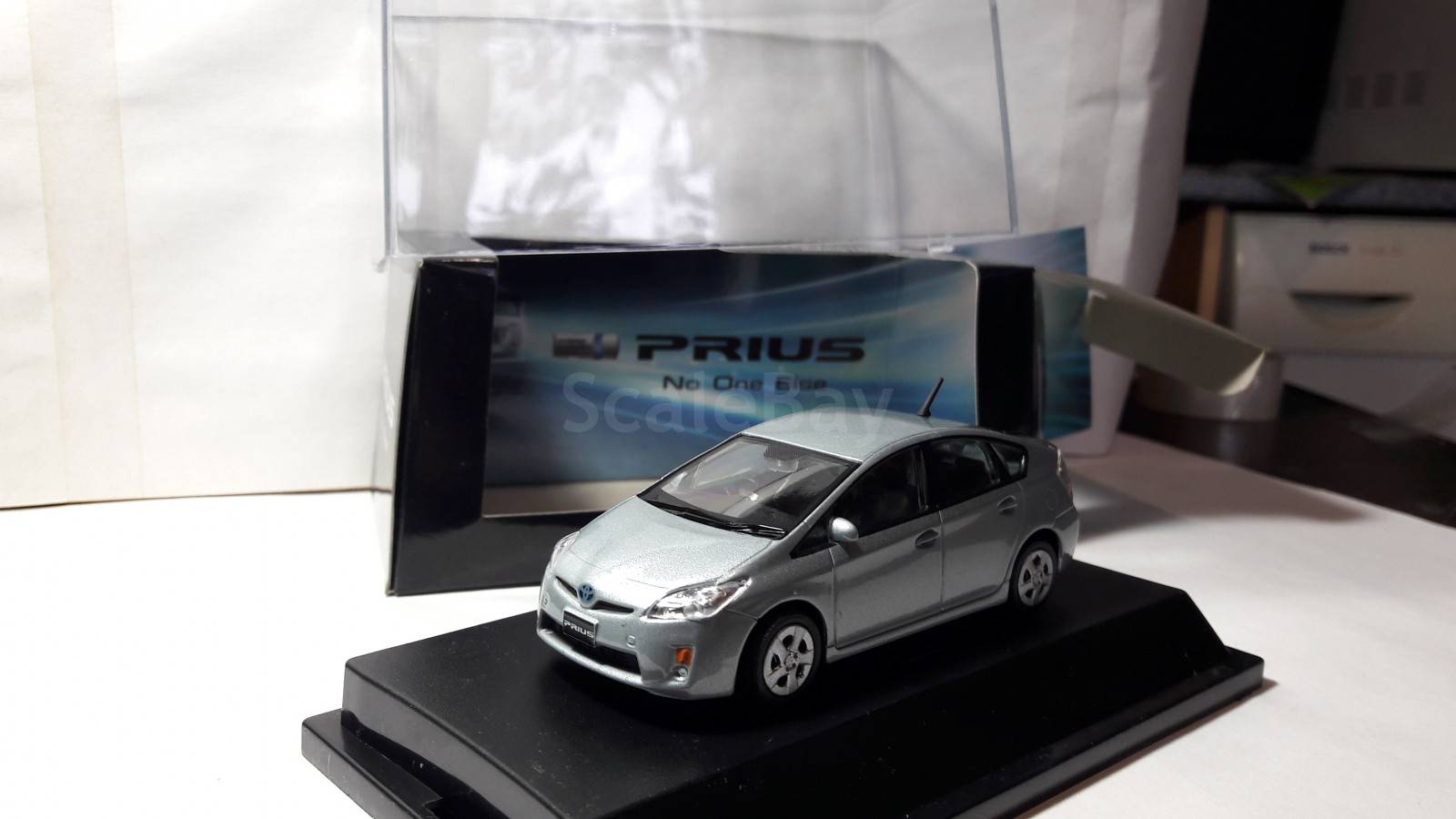 Toyota PRIUS | Аукцион масштабных и сборных моделей