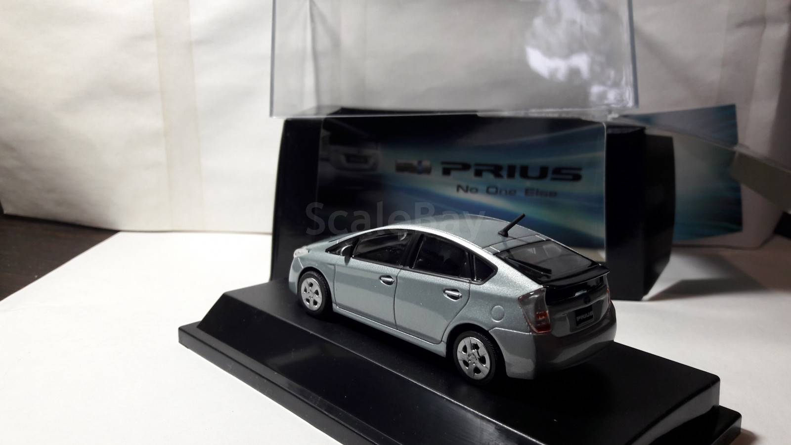 Toyota PRIUS | Аукцион масштабных и сборных моделей