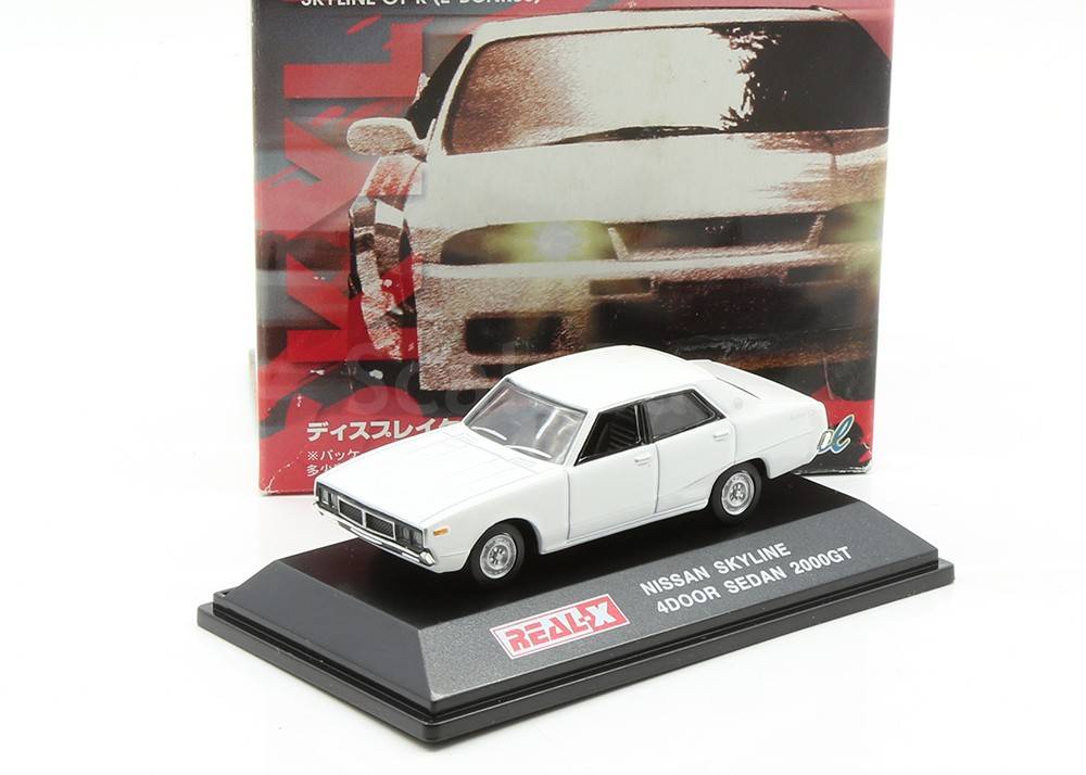Nissan Skyline 2000GT Sedan (GC110) 1972 Real-X 1/72 | Аукцион масштабных и сборных моделей