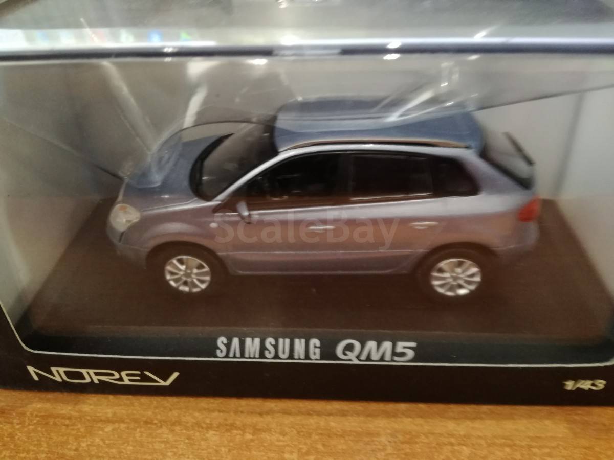 Samsung QM5 | Аукцион масштабных и сборных моделей