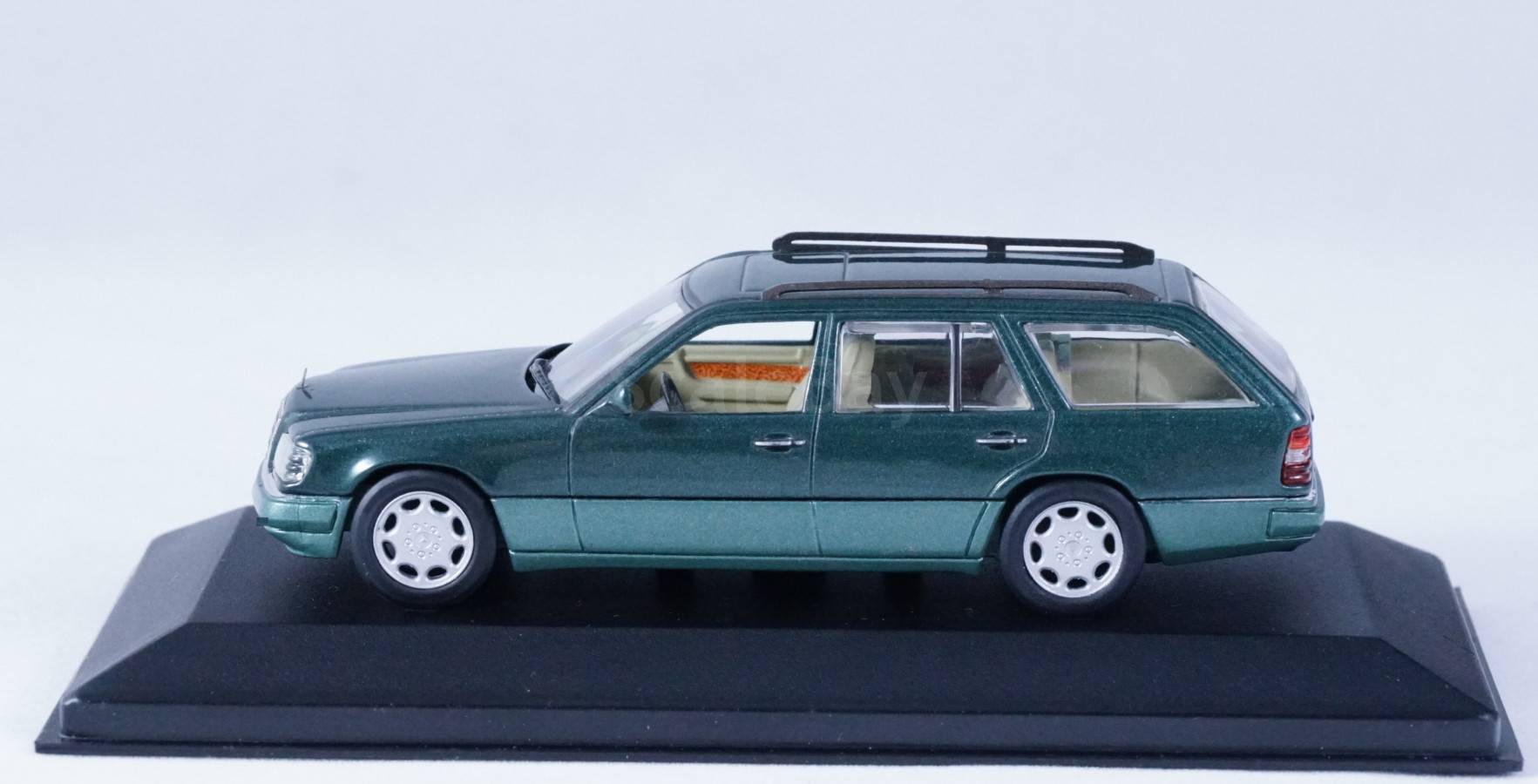 1:43 Mercedes Benz S124 W124 E Class E280 Break Wagon TE Универсал - MINICHAMPS | Аукцион ...