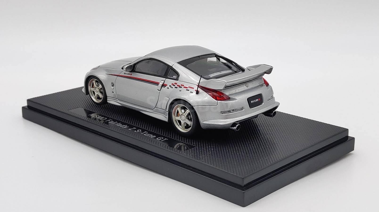 Nissan Fairlady Z 2005 Z33 Nismo S-tune GT [EBBRO] 1/43 | Аукцион масштабных и сборных моделей