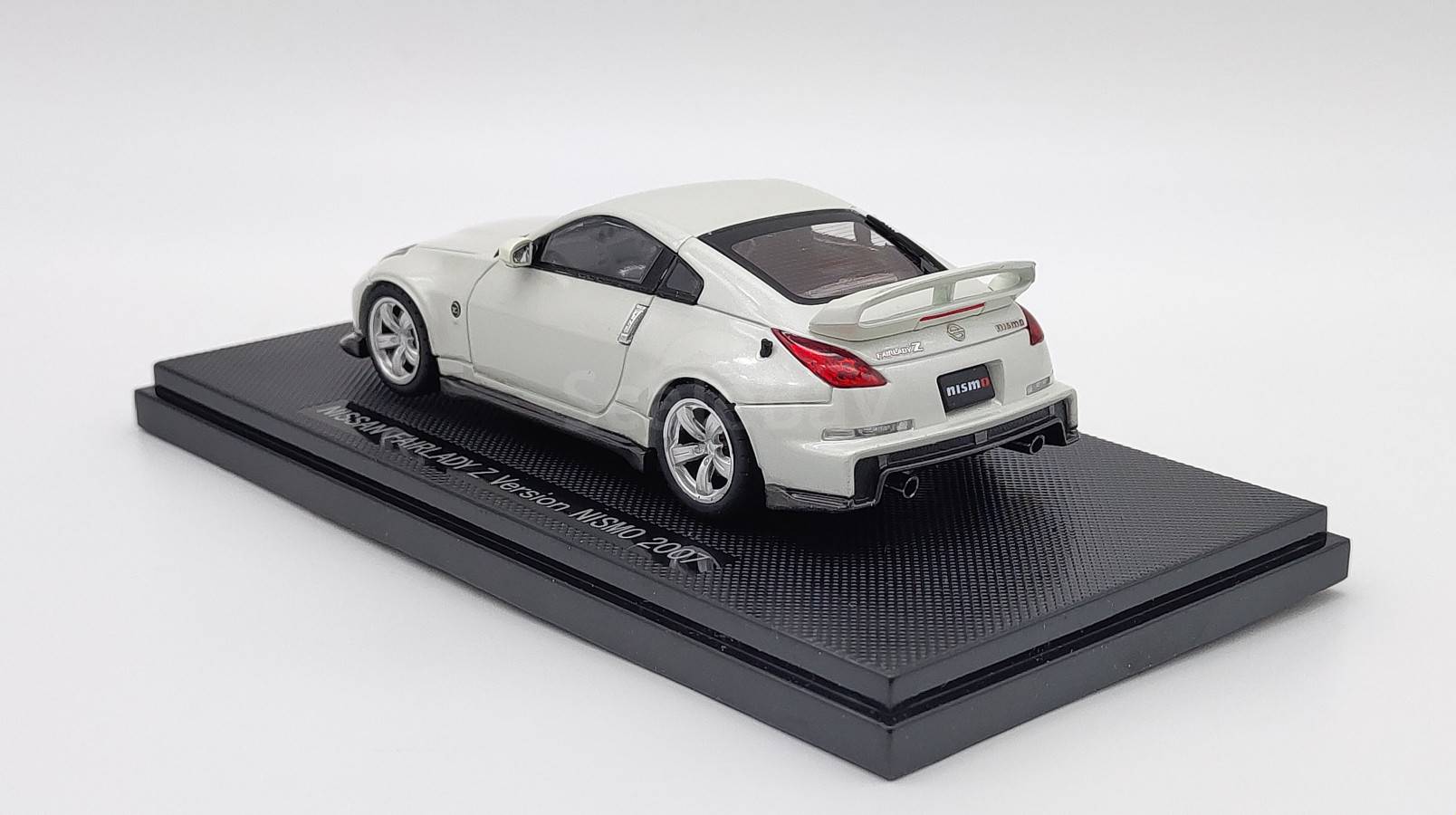 Nissan Fairlady Z 2007 Z33 Nismo 380RS [EBBRO] 1/43 | Аукцион масштабных и сборных моделей