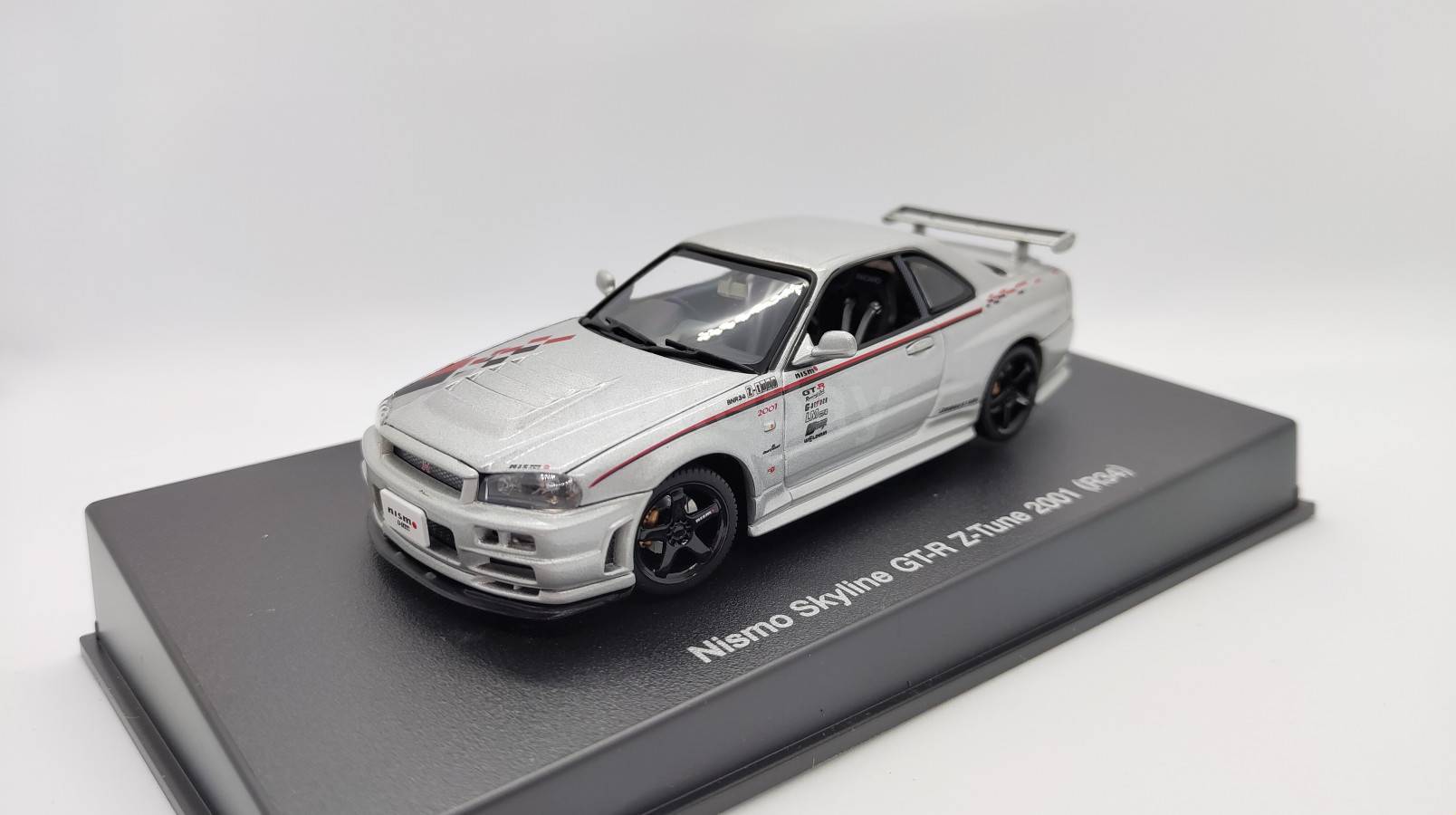Nissan Skyline 2001 BNR34 GT-R Nismo Z-tune Proto [AUTOart] 1/43 ...