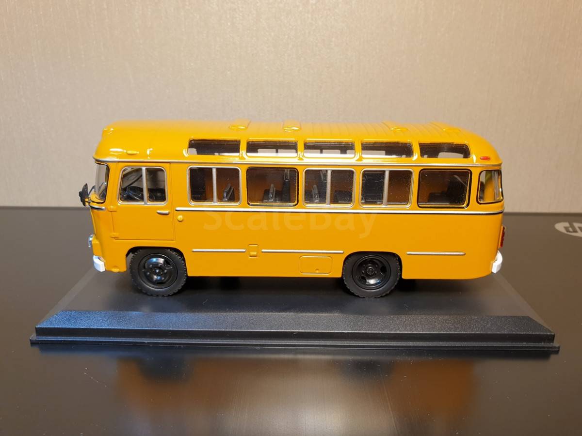 ПАЗ-672 М (PAZ-672M) Охра Classicbus 03000 | Аукцион масштабных и ...