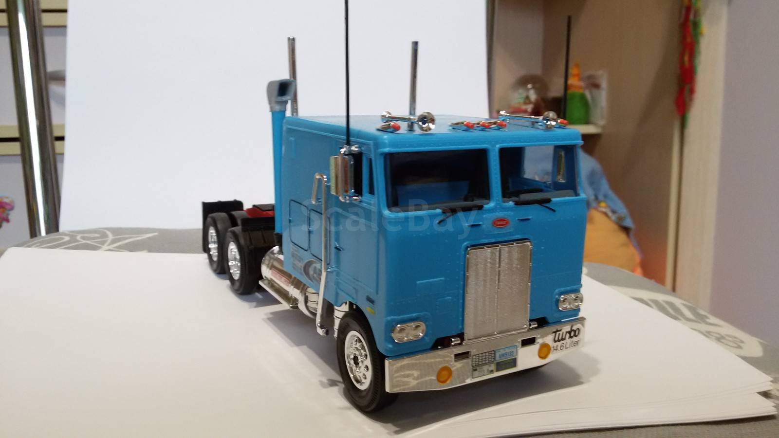 PETERBILT 352 CABOVER | Аукцион масштабных и сборных моделей