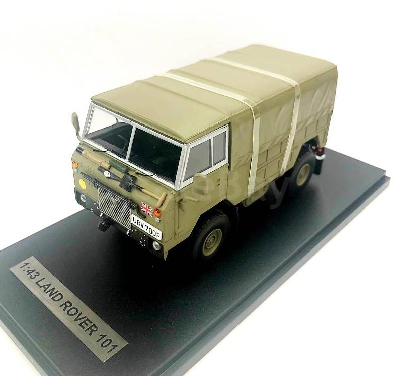 Модель Land Rover 101 Forward Control 1/43 DEALER BOX | Аукцион ...