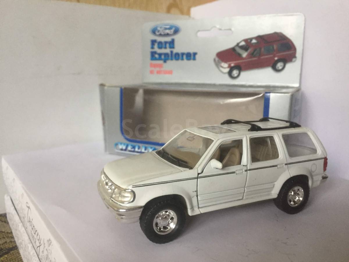 Ford Explorer 1~43 | Аукцион масштабных и сборных моделей