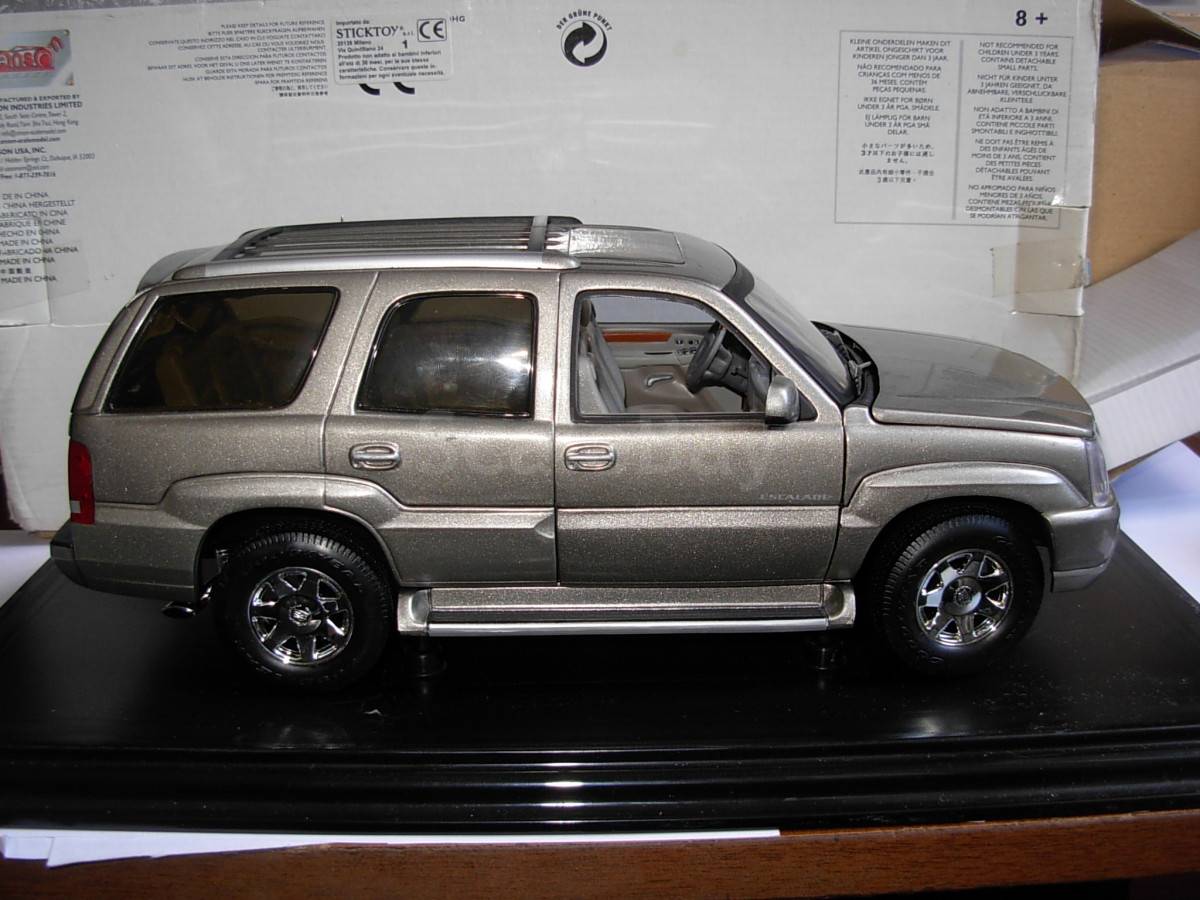 модель 1/18 Cadillac Escalade 2002 Anson металл 1:18 | Аукцион ...
