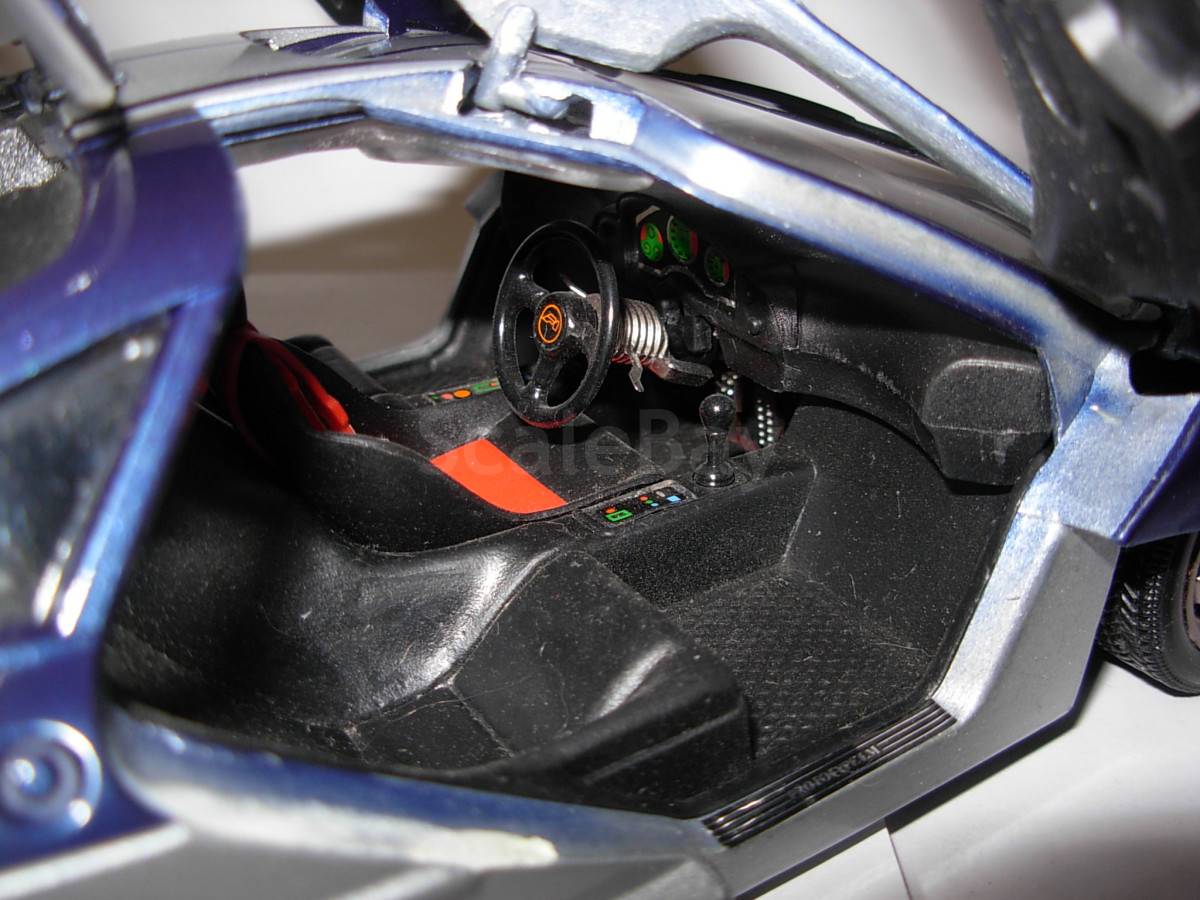 модель 1/18 McLaren F1 LM-Prototype 2х-цветный Guiloy металл 1:18 ...