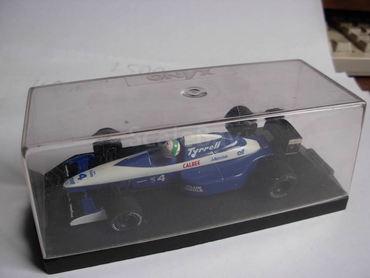 модель 1/43 Формула1 F1 Tyrrell 020B 1992 Andrea De Cesaris Onyx металл ...