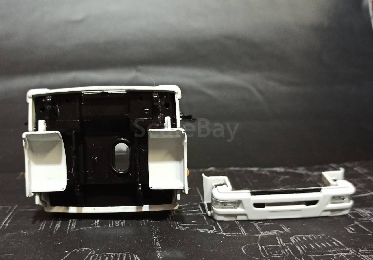 кабина камаз-44108 с бампером и оптикой - белая 1/43 | Аукцион ...