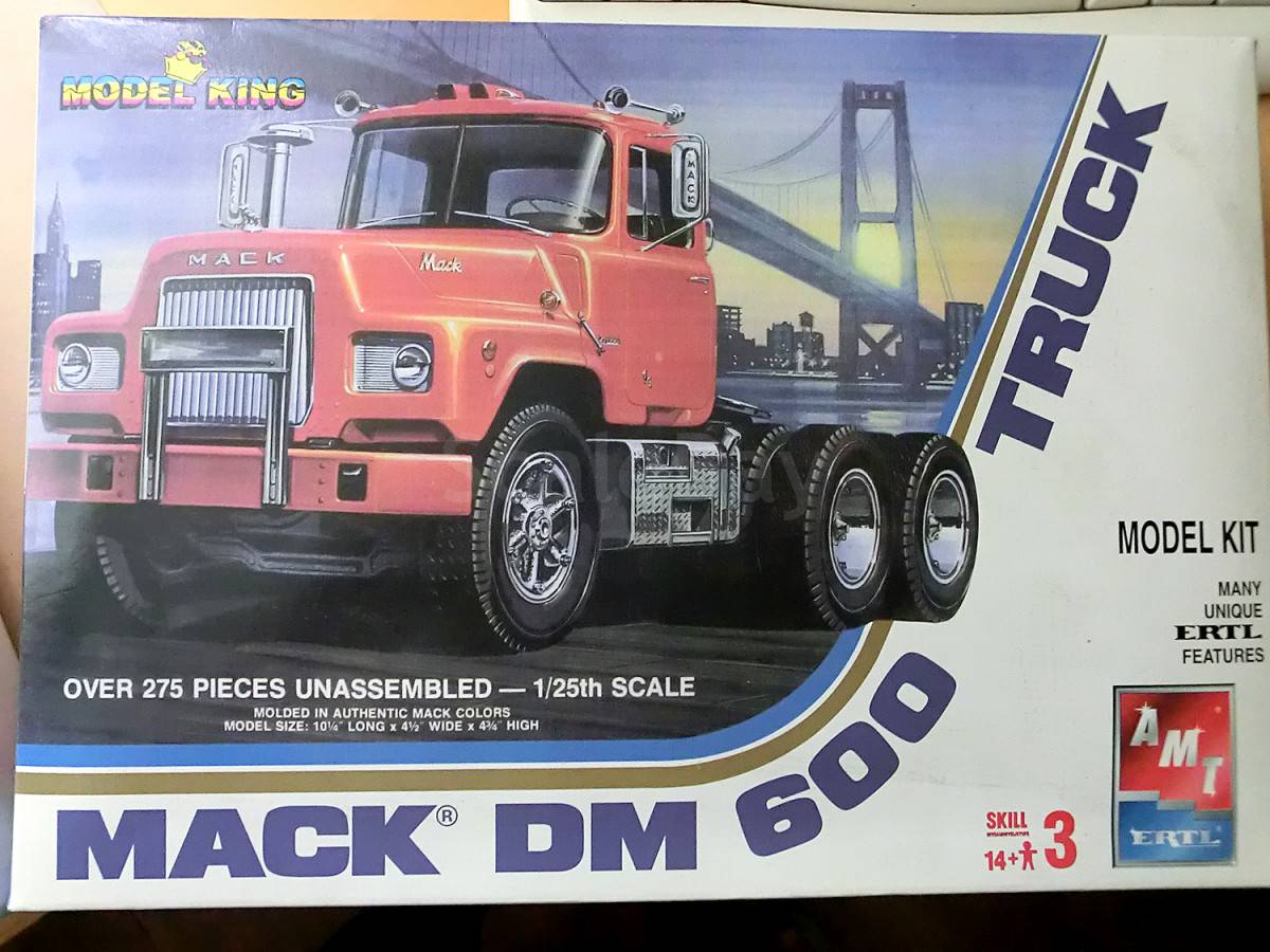 Mack DM600 Truck AMT/ERTL 1/25 | Аукцион масштабных и сборных моделей