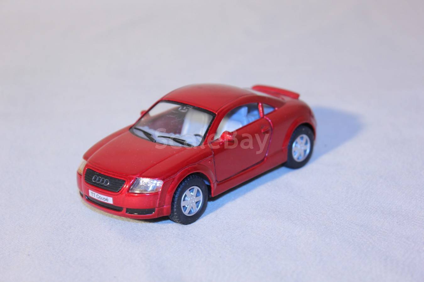 Audi TT, 1:32, Kinsmart | Аукцион масштабных и сборных моделей