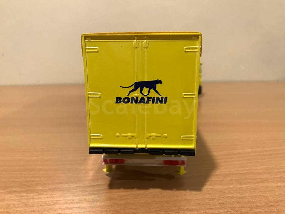 модель грузовика Scania | Аукцион масштабных и сборных моделей