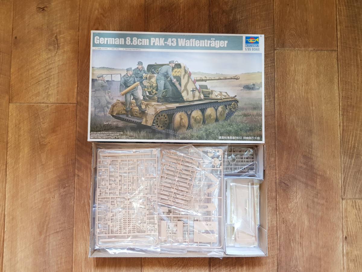 05550 1/35 German 8.8cm PAK-43 Waffentrager | Аукцион масштабных и ...