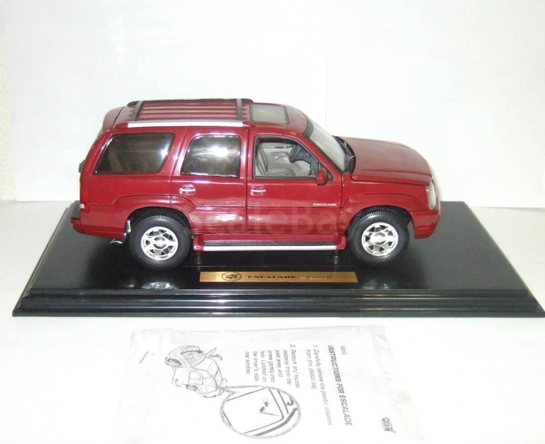 Кадиллак Cadillac Escalade 2002 4x4 Anson 1:18 | Аукцион масштабных и ...