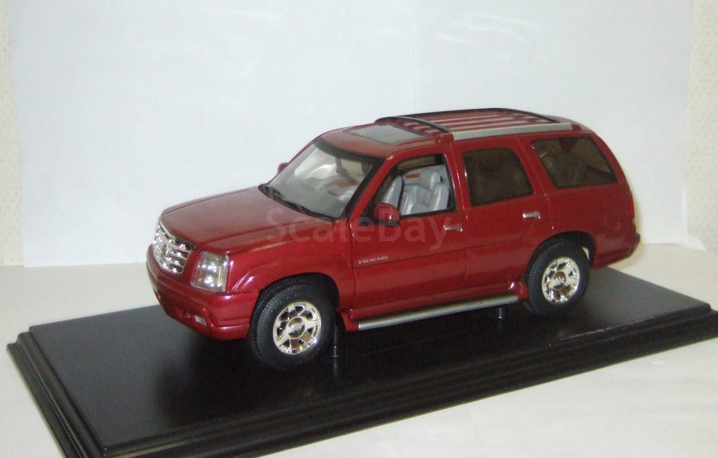 Кадиллак Cadillac Escalade 2002 4x4 Anson 1:18 | Аукцион масштабных и ...