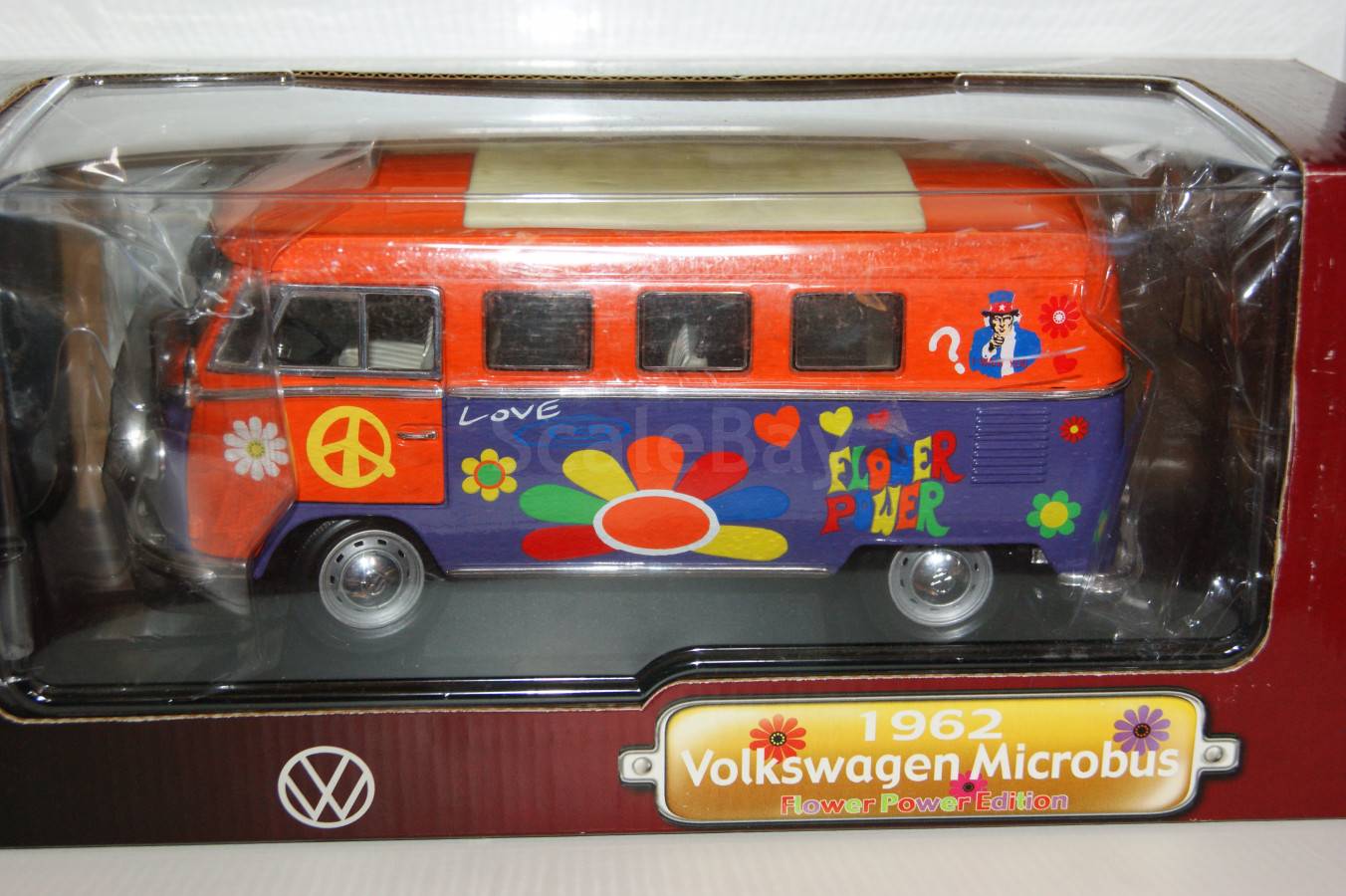Road Signature VW Microbus 1962 Flower Power Edition 1:18 | Аукцион ...