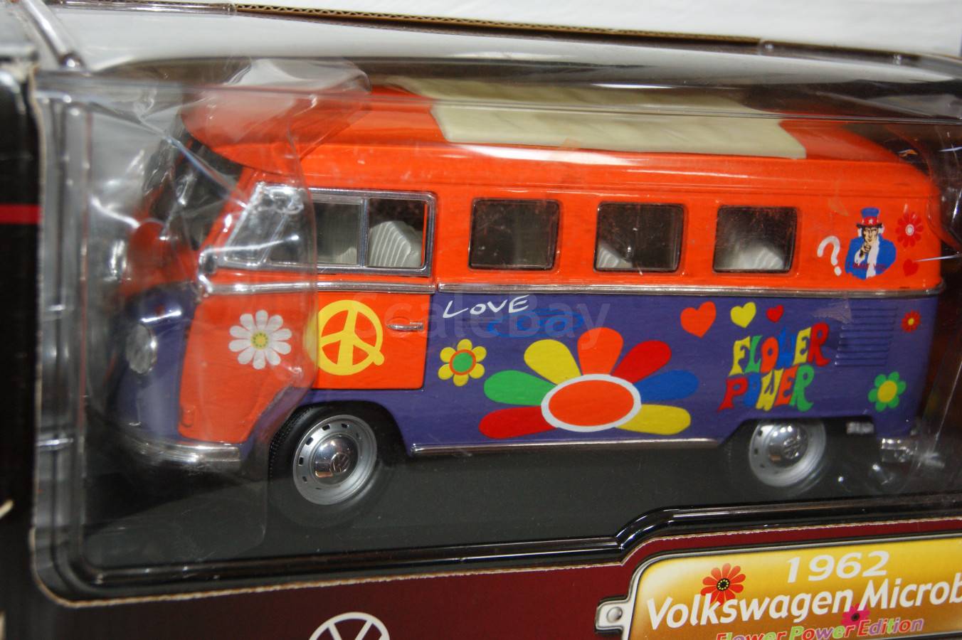 Road Signature VW Microbus 1962 Flower Power Edition 1:18 | Аукцион ...