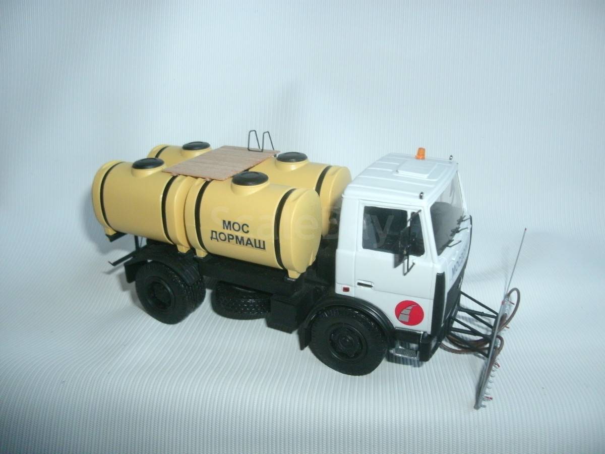 1:43 Маз 5551 КУМ 101, поливомоечный, Nik models | Аукцион масштабных и сборных моделей