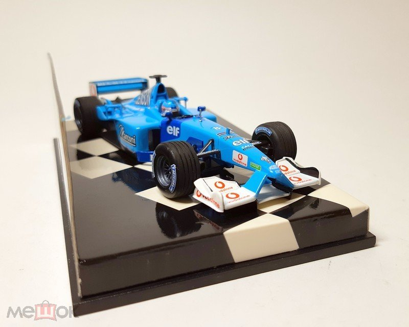 F1 Benetton Renault B201 Jenson Button 2001 (голубой) Minichamps Б.3496 | Аукцион масштабных и ...