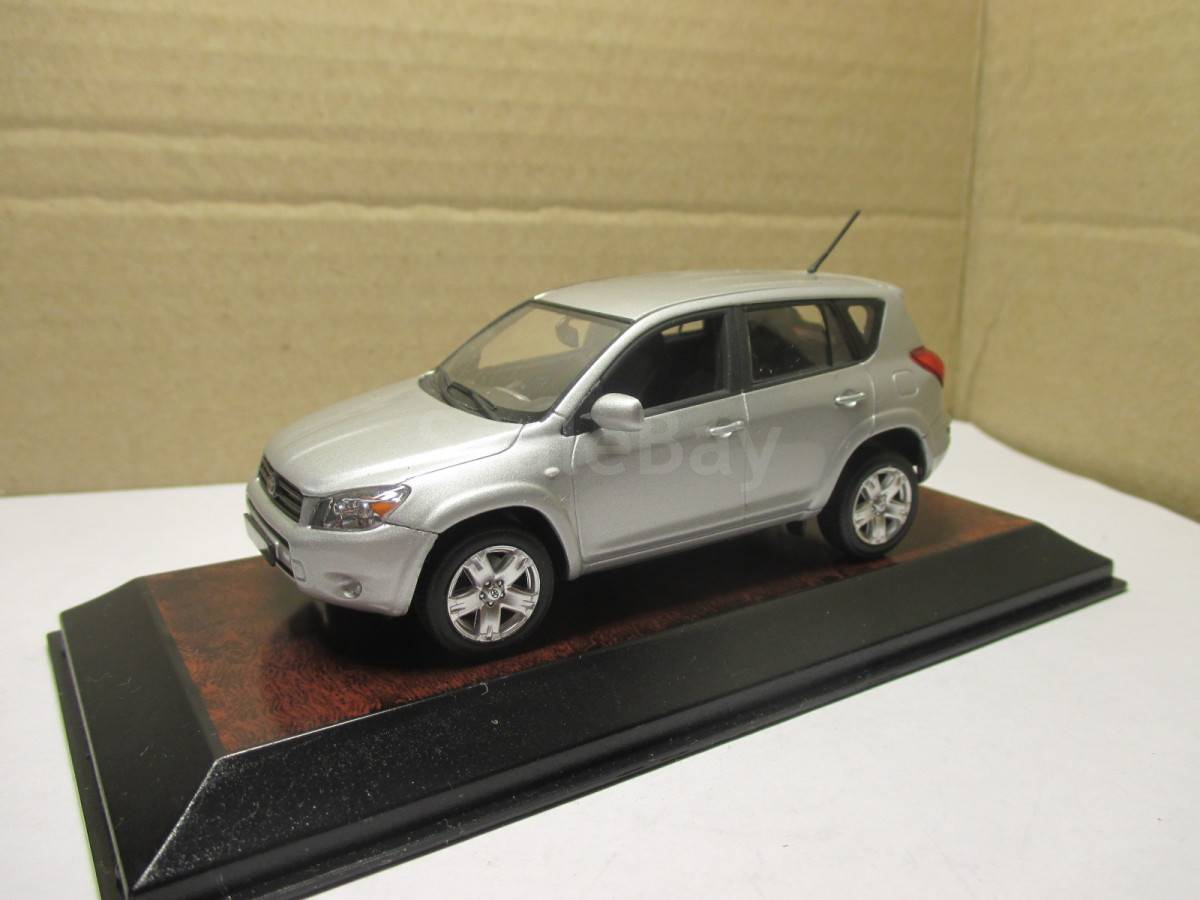 TOYOTA RAV 4 Minichamps | Аукцион масштабных и сборных моделей