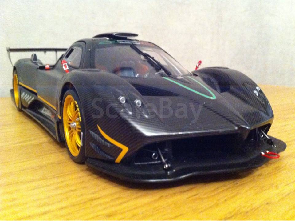 Pagani Zonda R AutoArt 1/18 | Аукцион масштабных и сборных моделей